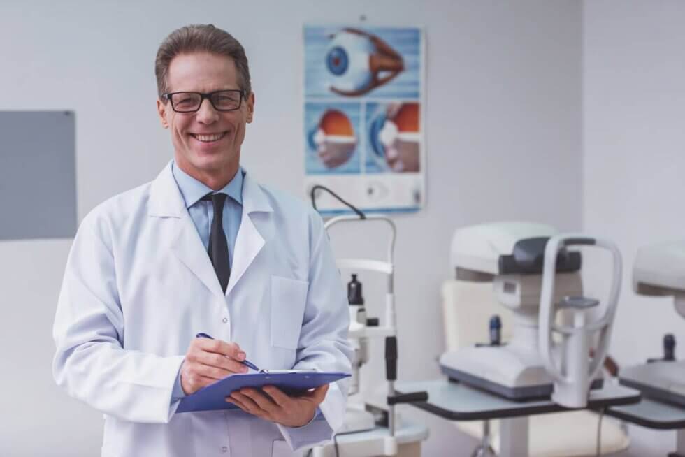 Pain Behind Eyeball: When to Worry and How to Relieve Discomfort ...